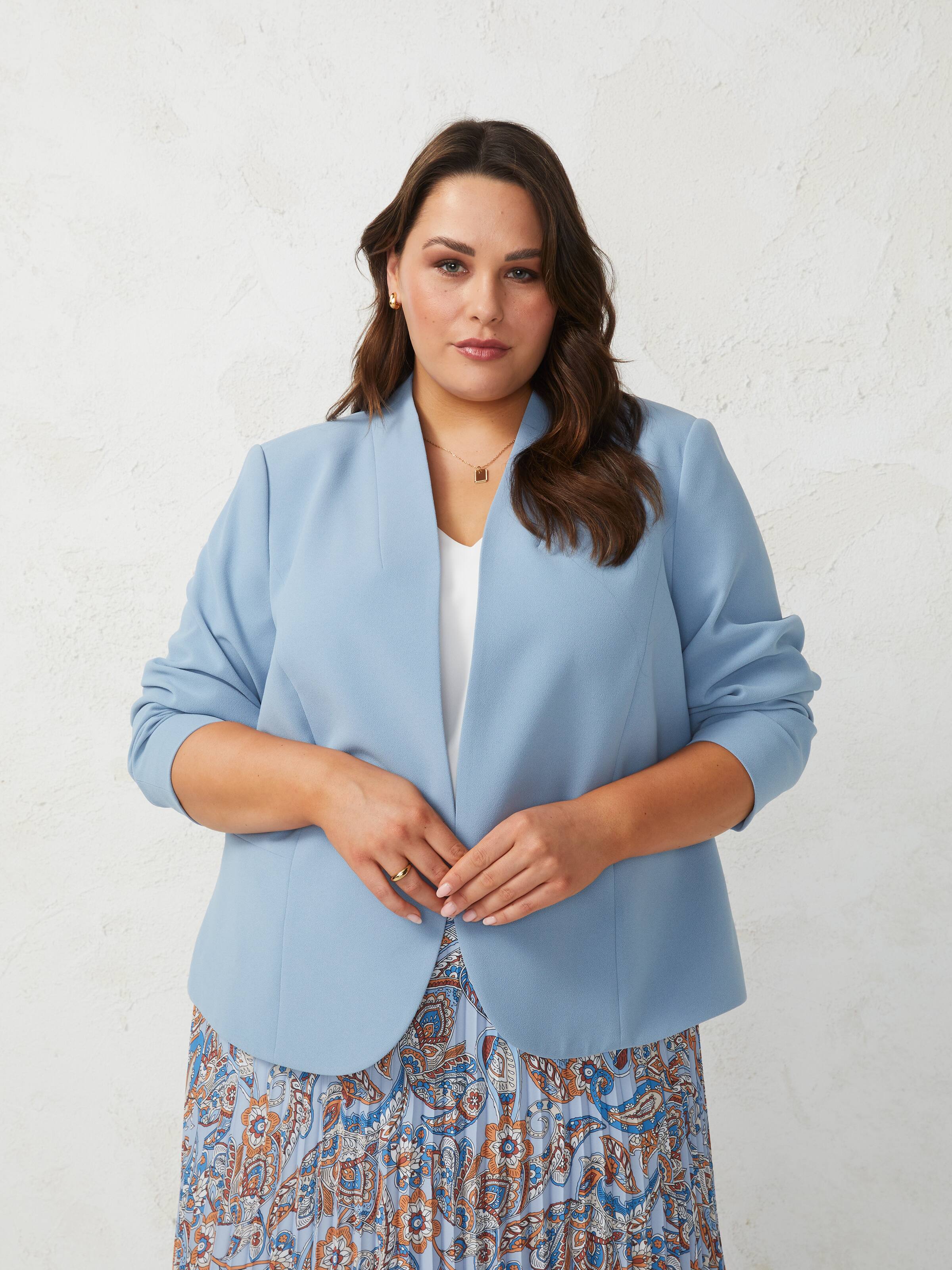 Curve Jackets | JacquiE