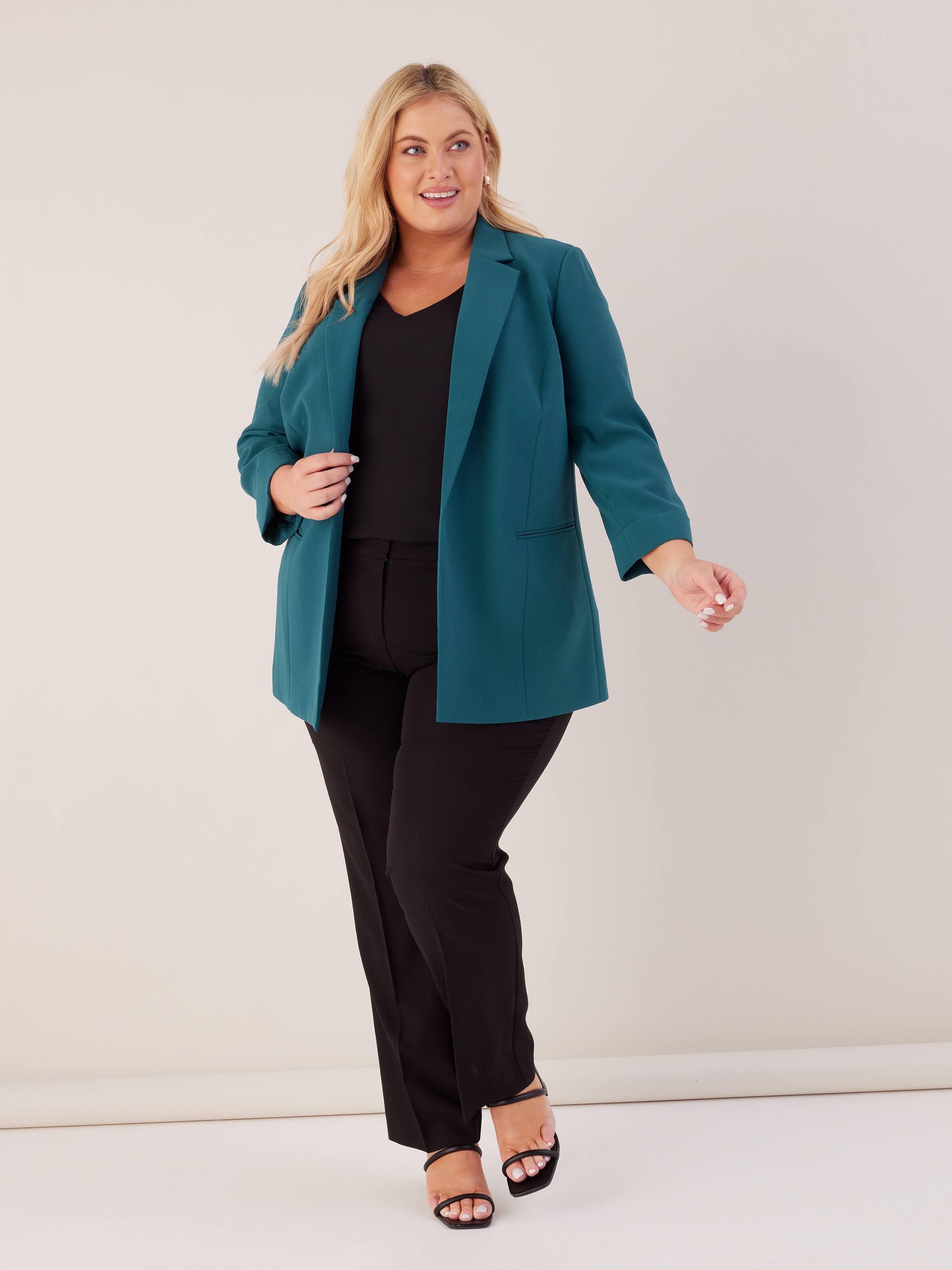 Curve Jackets | JacquiE