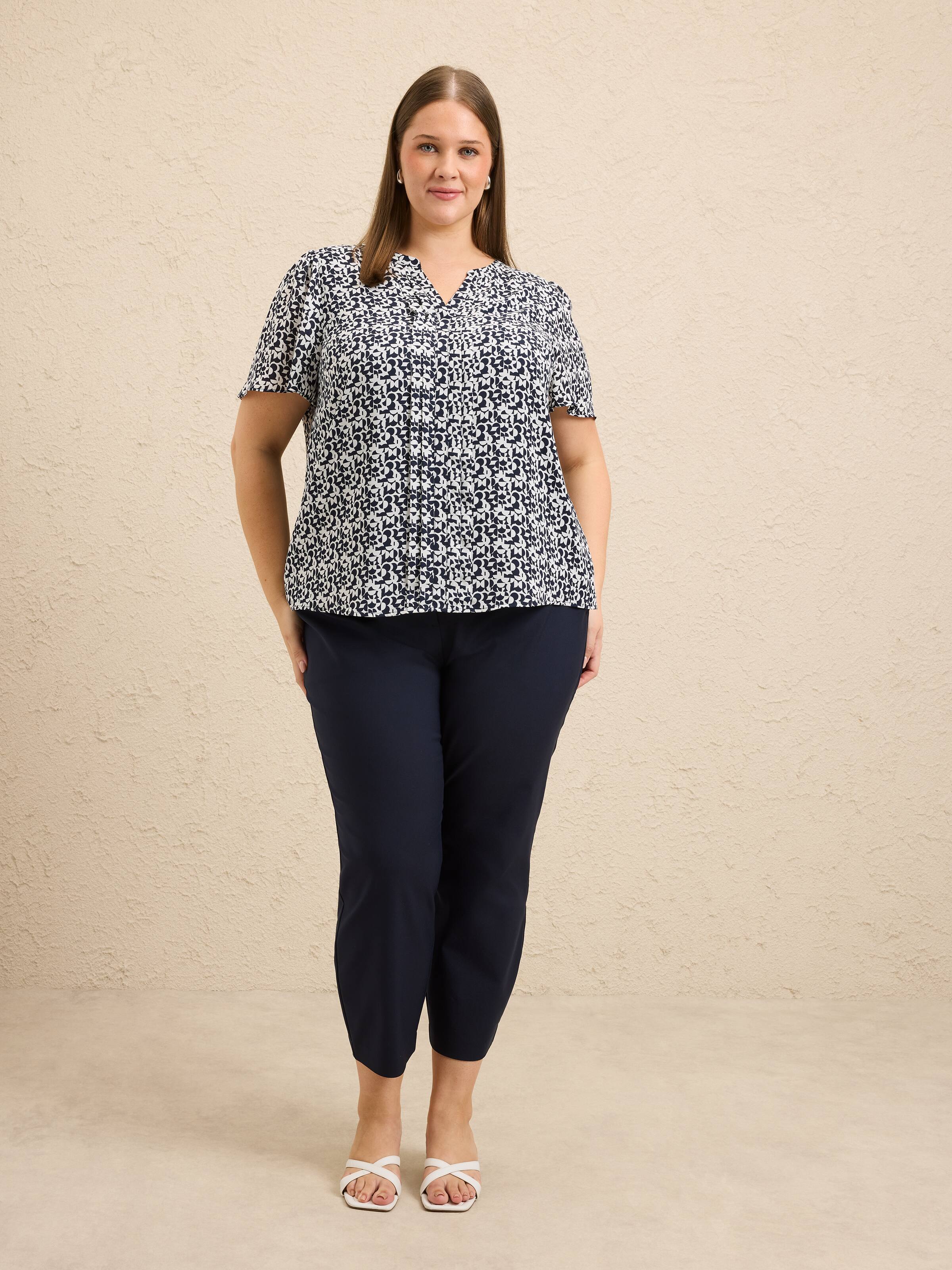 Women's Curve Clothing | Jacqui E