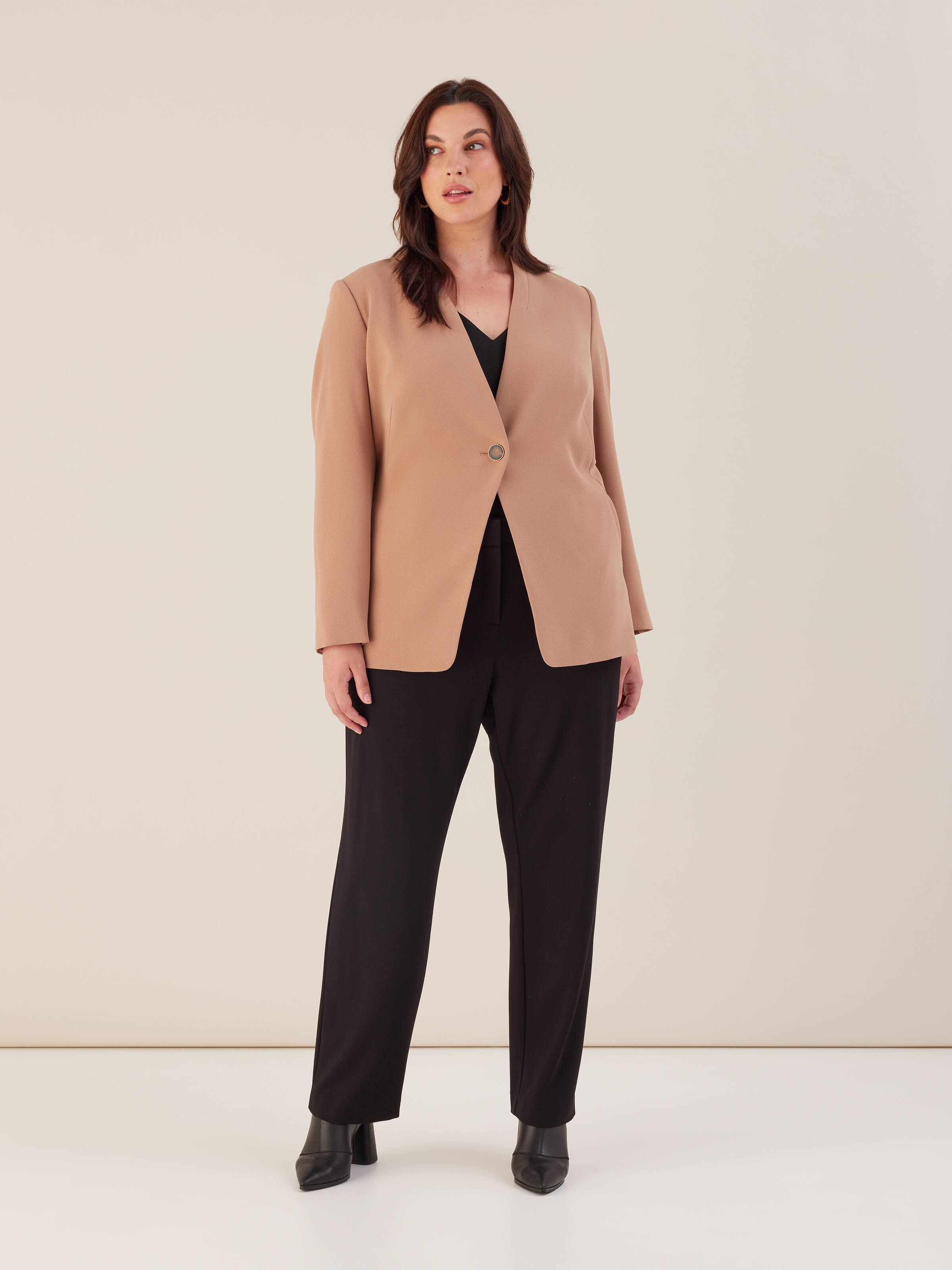 Women's Curve Clothing | Jacqui E