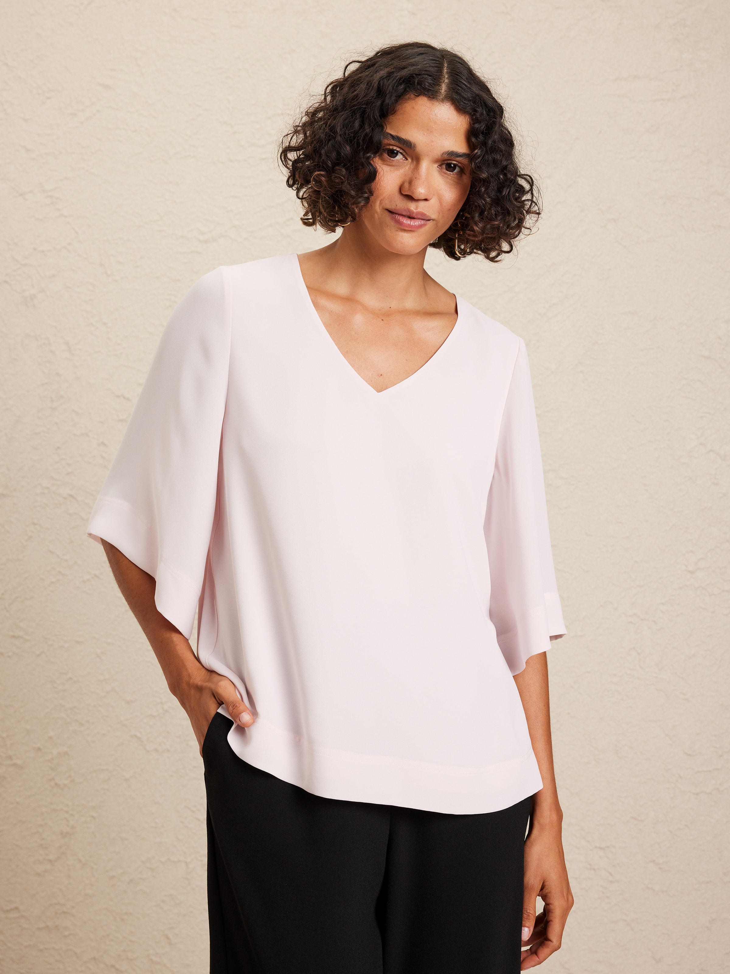 Sera V-Neck Top - JacquiE Online